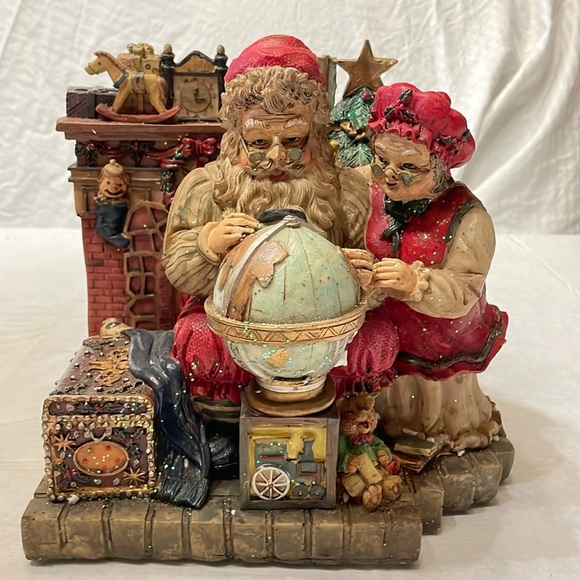 Santa's Collection | Holiday | Santas Collection Mr Mrs Santa With ...